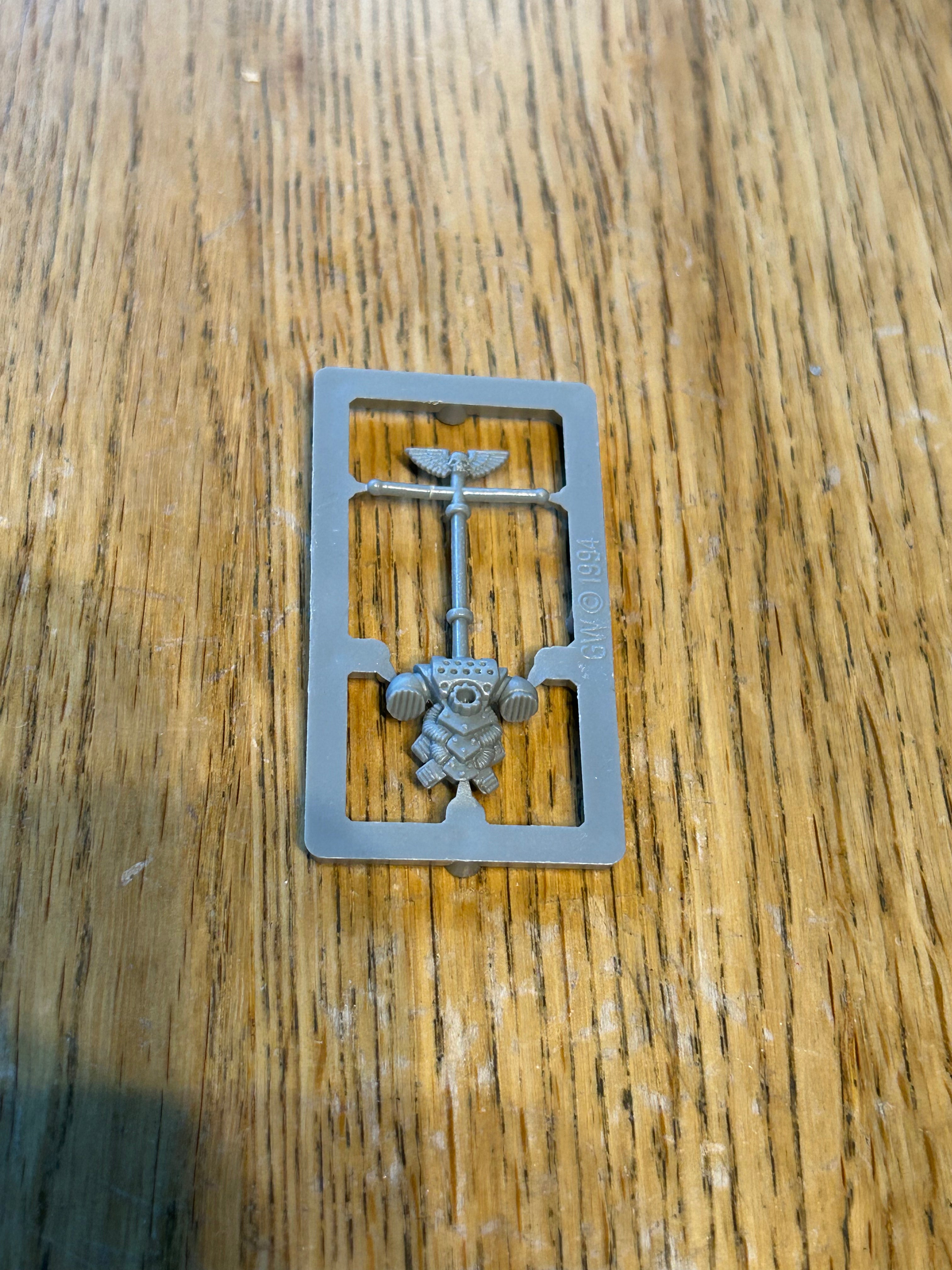 Warhammer 40k space marines sergeant’s backpack on Sprue – The Demon’s ...