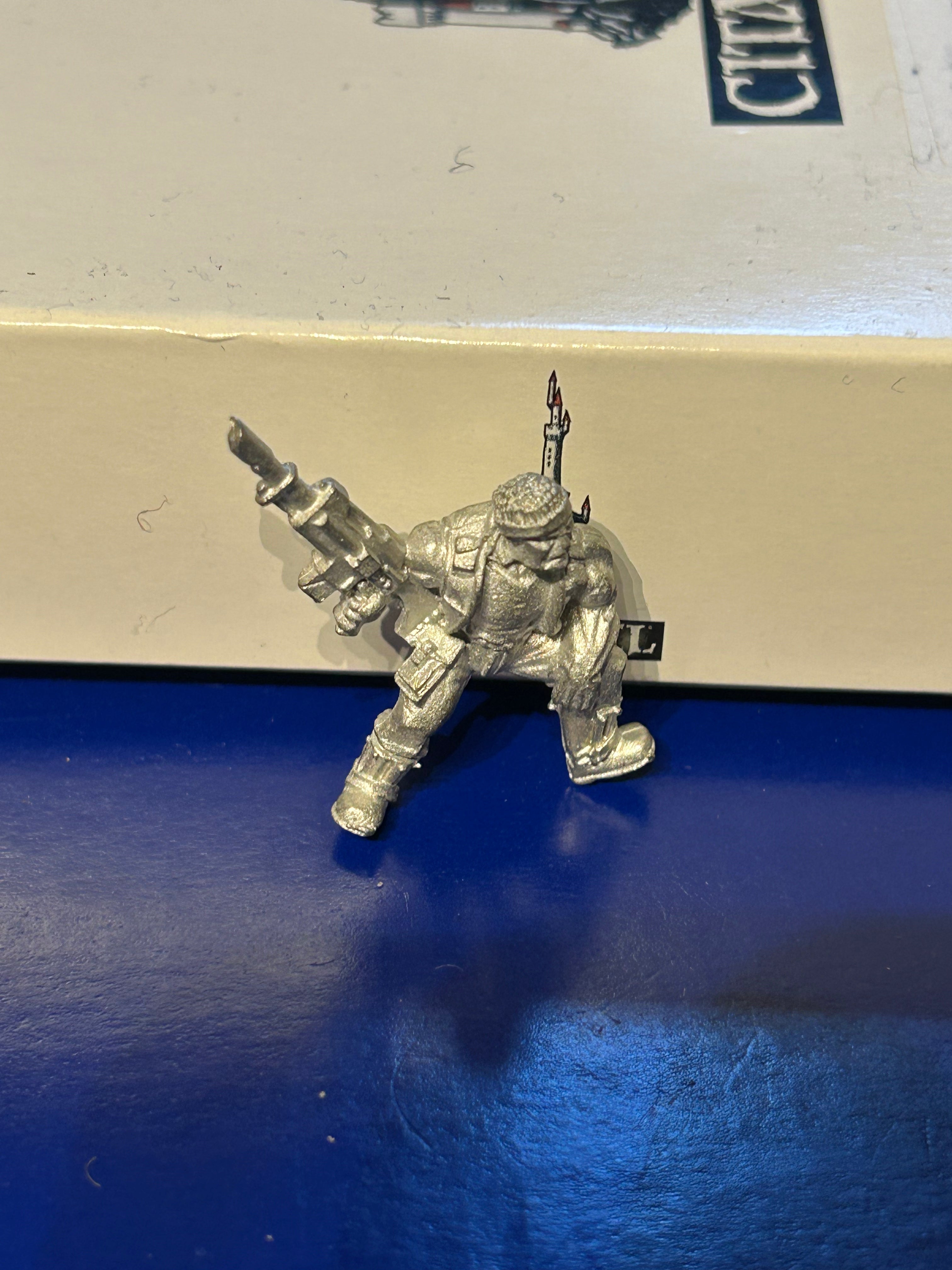 Citadel Warhammer 90s 40K Imperial Guard Catachan tank rider – The ...